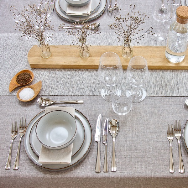 TIPS ON HOW TO LAY A TABLE