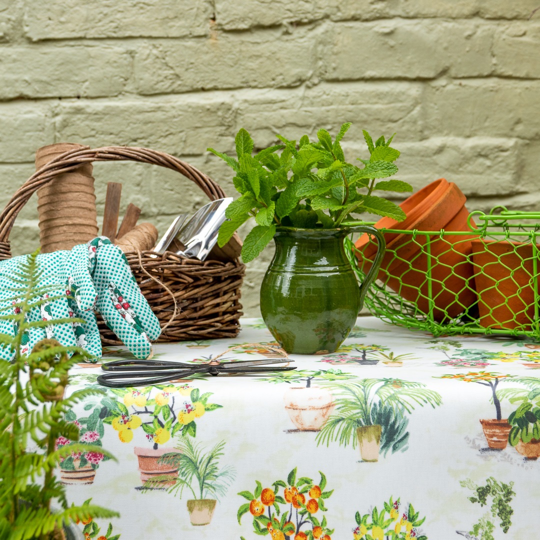 Your tablecloth’s transformation from kitchen to garden